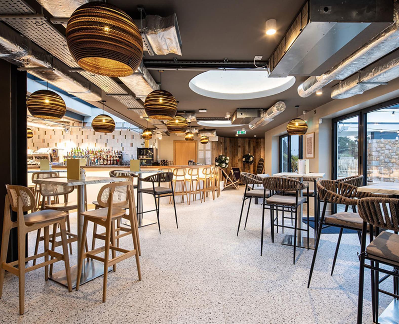 Hotel & Restaurant Flooring | Amtico Commercial